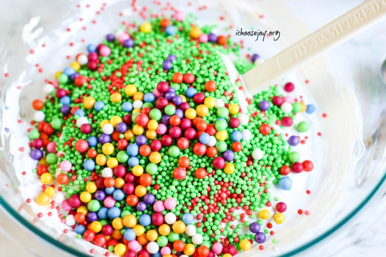 Make Your Own Floam: Fun Rainy Day Activity