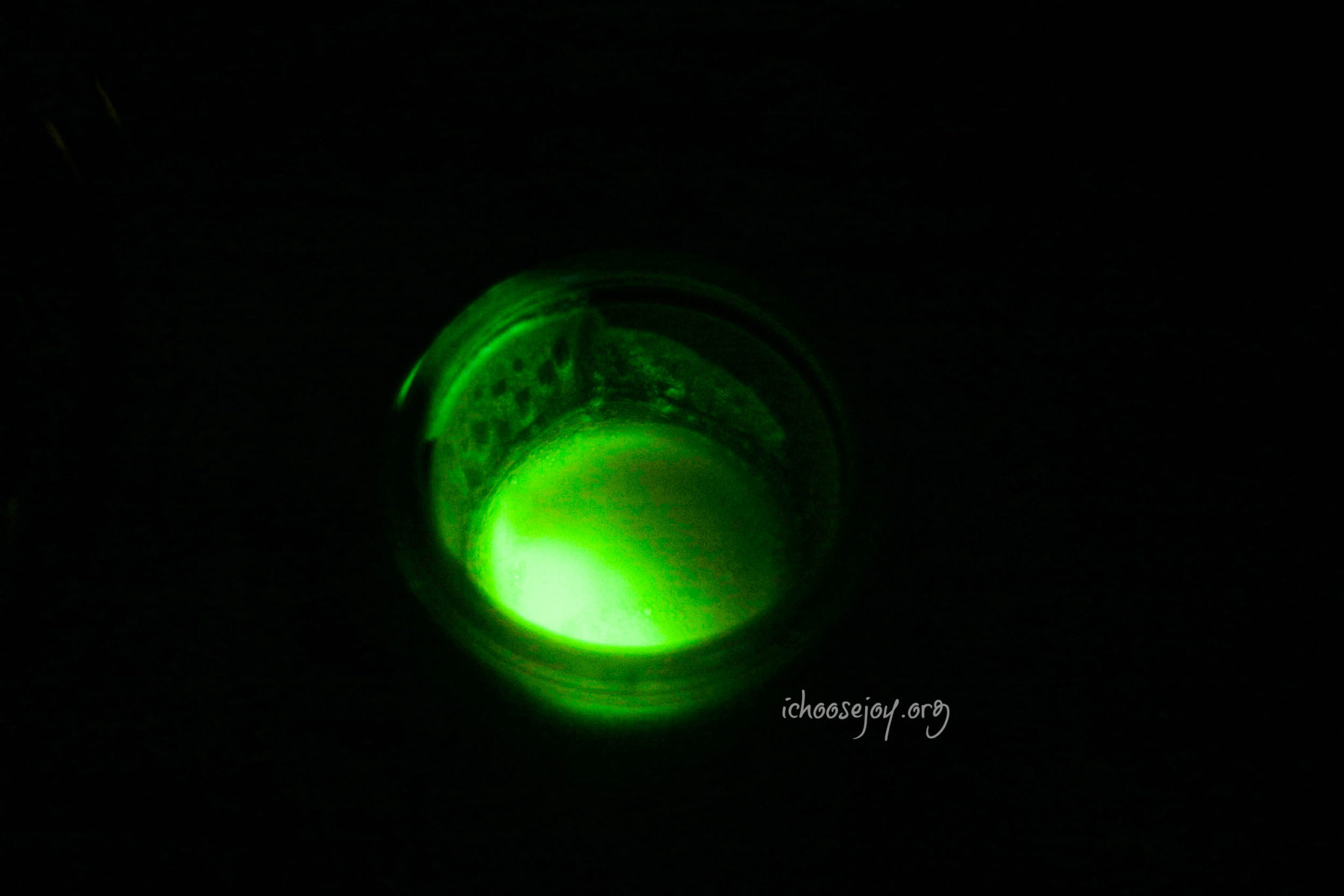 Glow in the Dark Bubbles tutorial: Perfect for New Year's Eve!