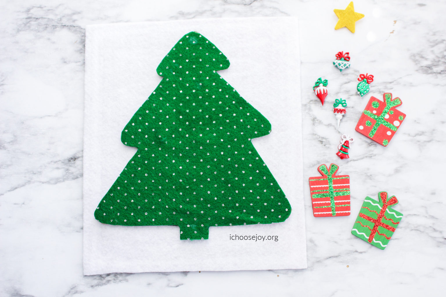 Felt Christmas Tree Tutorial: Craft Project for Kids